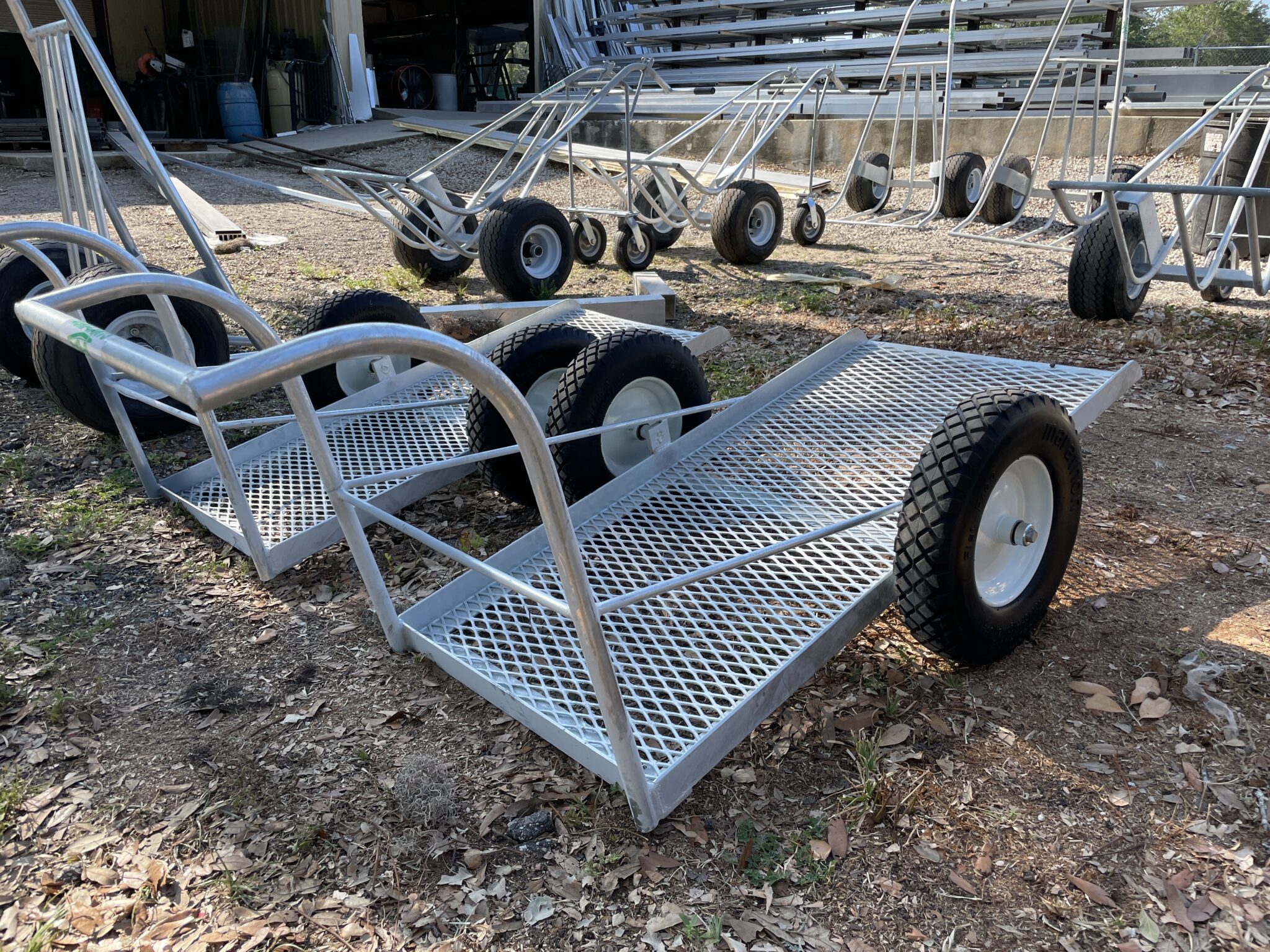 Hand Carts | Agricultural and Good Transport Equipment in Minneola